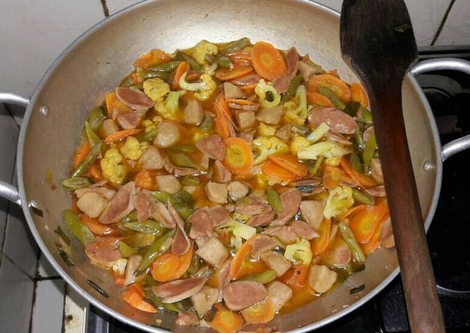 Resep TumiS saYur basO sOsis oleh windanda - Cookpad
