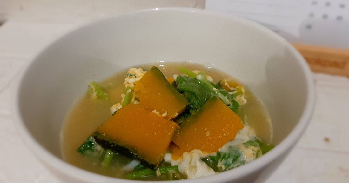 Resep 72. Sup Bayam Kabocha dengan Telur oleh tehitaa - Cookpad