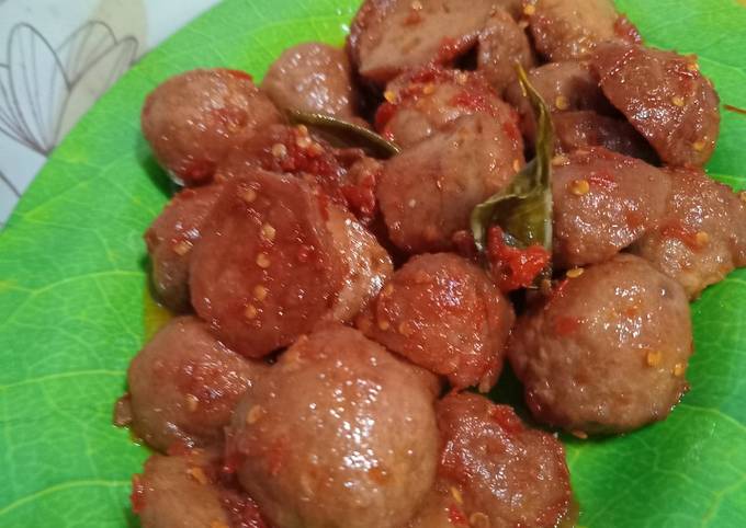 Resep Bakso mercon spesial #28 oleh Amelia lea - Cookpad