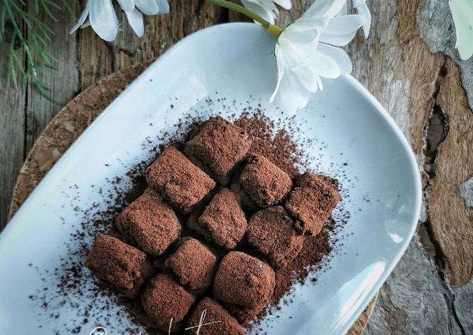 Resipi Chocolate Truffle Ala Royce oleh Nur Nadiah - Cookpad