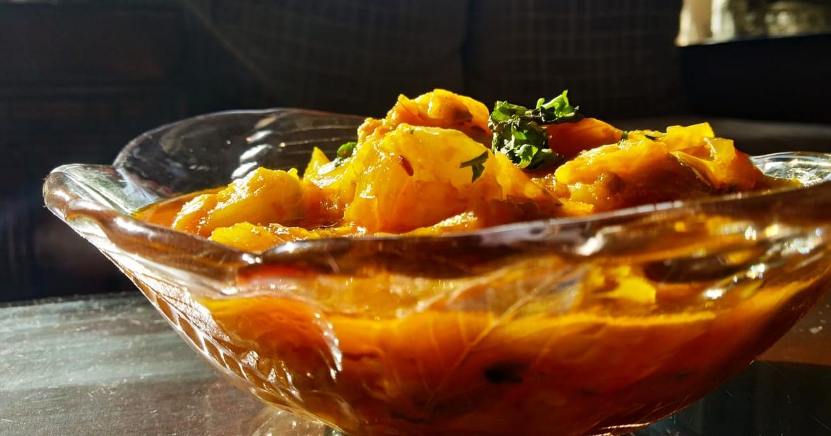 Summer Squash Curry Recipe by Dr. Sharda Sharma - Cookpad