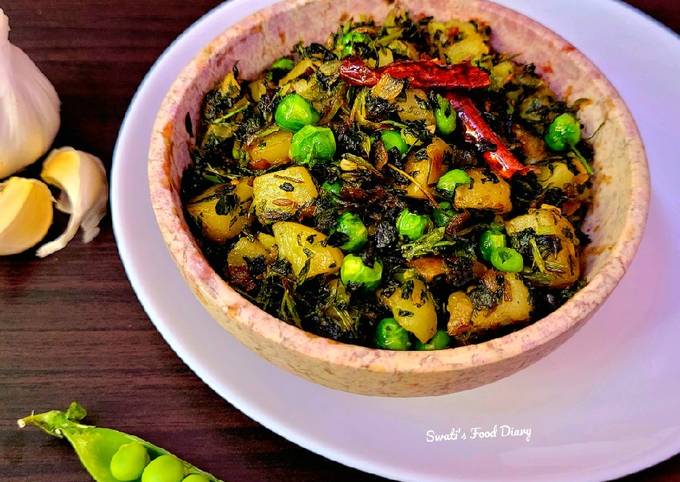 Aloo Methi Matar Recipe by Swati Keshri 👩‍🍳 - Cookpad