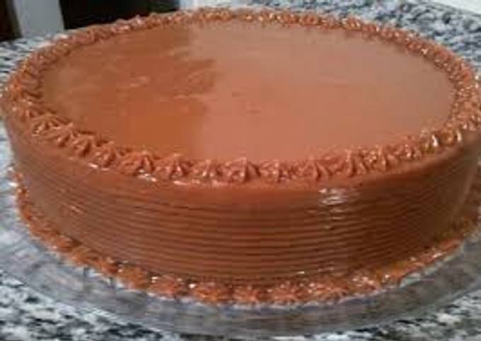 Torta de arequipe Receta de Genesis Rivero- Cookpad