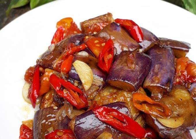Resep Tumis Terong Cabe Tomat oleh Dapoer Sarie - Cookpad