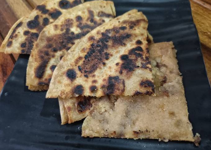 Leftover Suji Halwa Paratha Recipe by Chef Tripti Saxena - Cookpad