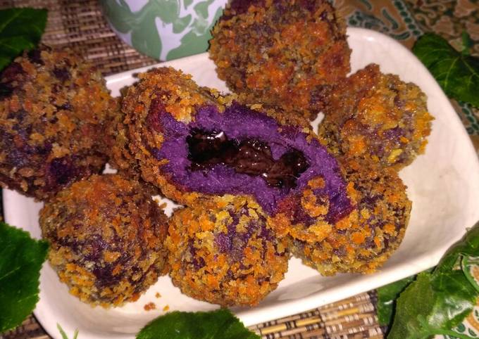 Resep Bola ubi coklat lumer oleh Nunda Vieta - Cookpad