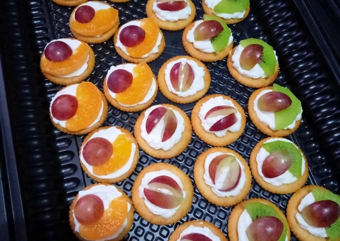 Resep Fruits Canape oleh Inda Linggawati - Cookpad