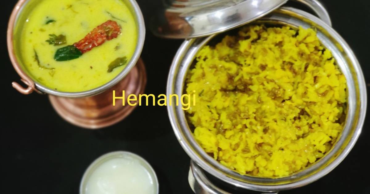 Gujarati Kadhi Khichdi Recipe by Hemangi Chaudhary - Cookpad