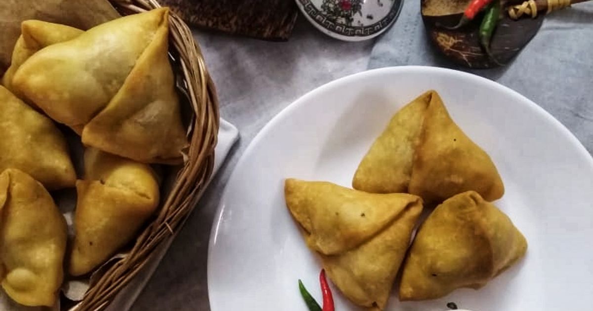 Potato Samosa In Bengali Style Recipe by Debjani Dutta - Cookpad