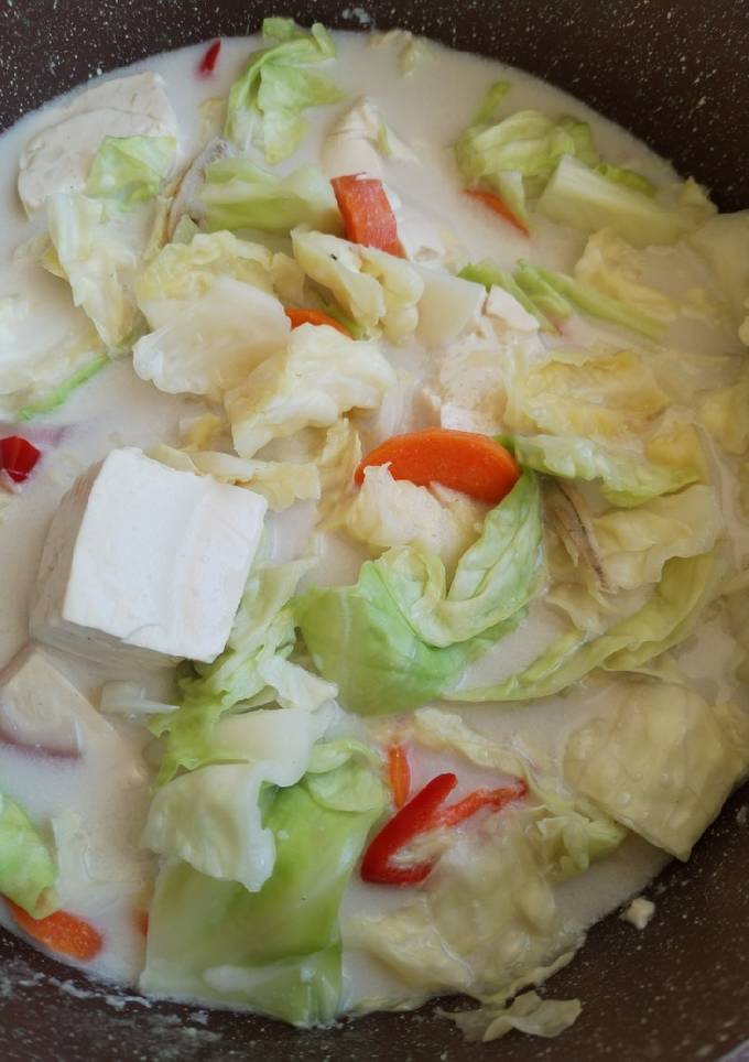 Resipi Sayur kobis masak lemak dan tahu oleh Aliya Syafiqah - Cookpad