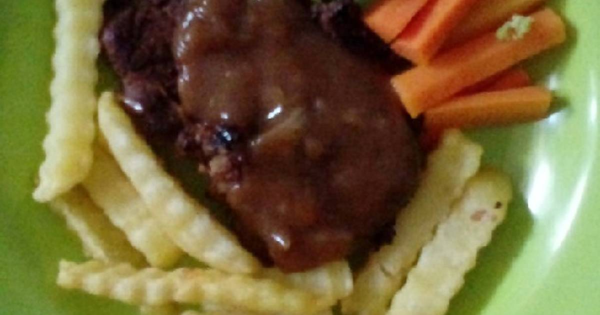 Resep Steak daging sapi simple oleh Annisa Hoeronnisa - Cookpad