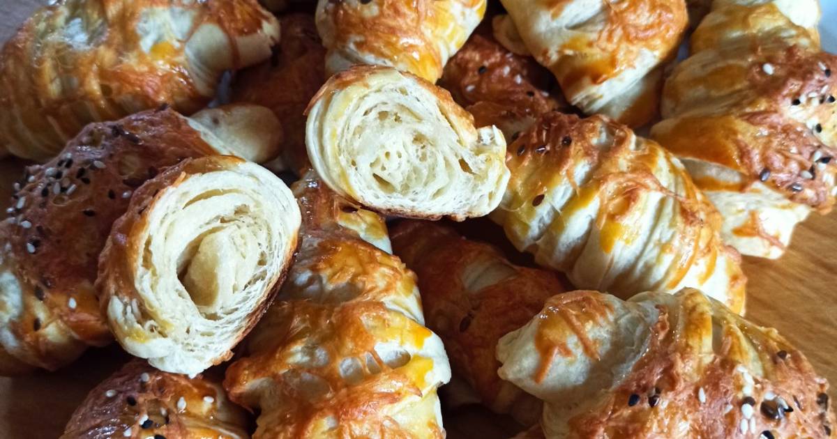 144 egyszerű és finom vajas kifli recept - Cookpad receptek