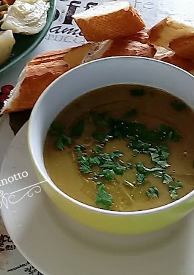 Soupe pois cassés 🥣 de Samia Ben - Cookpad