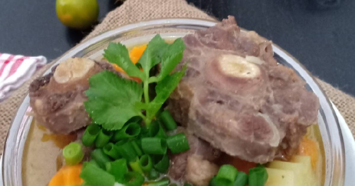 Resep Oxtail Soup. Sup Buntut Sapi oleh Jelita - Cookpad