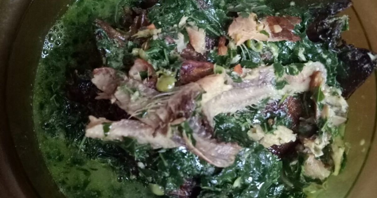 Resep Daun Ubi Blender Rencah Sale oleh Fhitri Andriyani Siregar - Cookpad