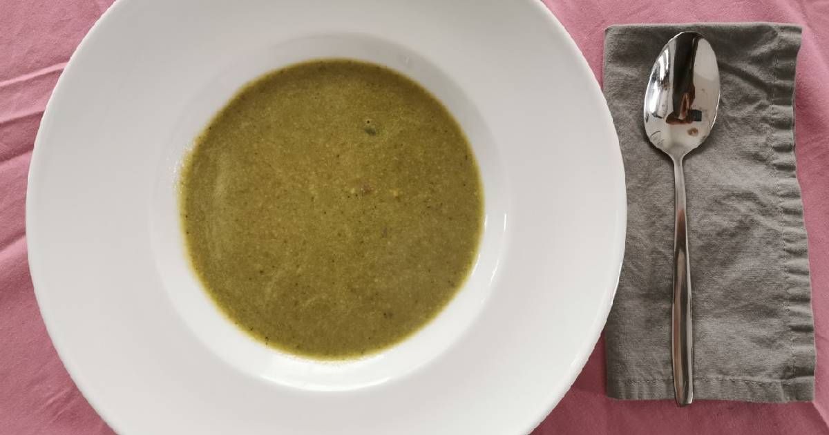 Sopa de chile poblano y pistache Receta de Lena T- Cookpad