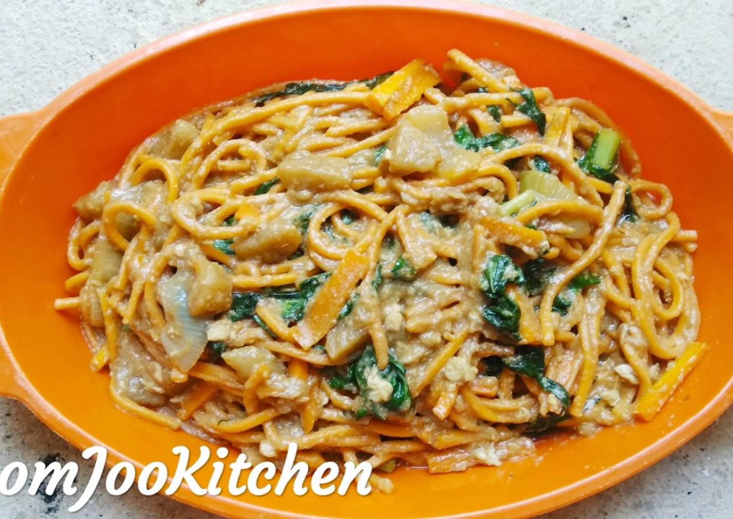 Resep Mie gomak goreng / spagetti batak oleh Sonia Jordan - Cookpad