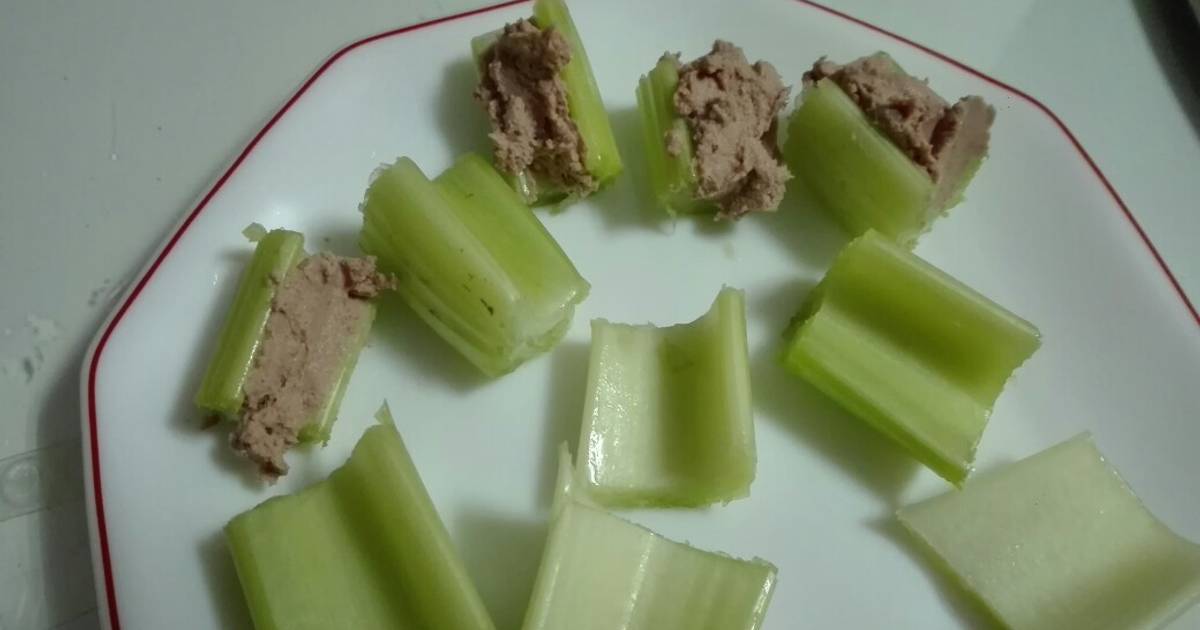 Apio con paté Receta de espelamejor- Cookpad