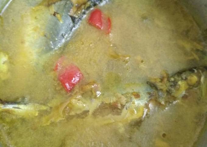 Resep Pindang kuning Ikan kembung oleh Ikrima_Lily - Cookpad