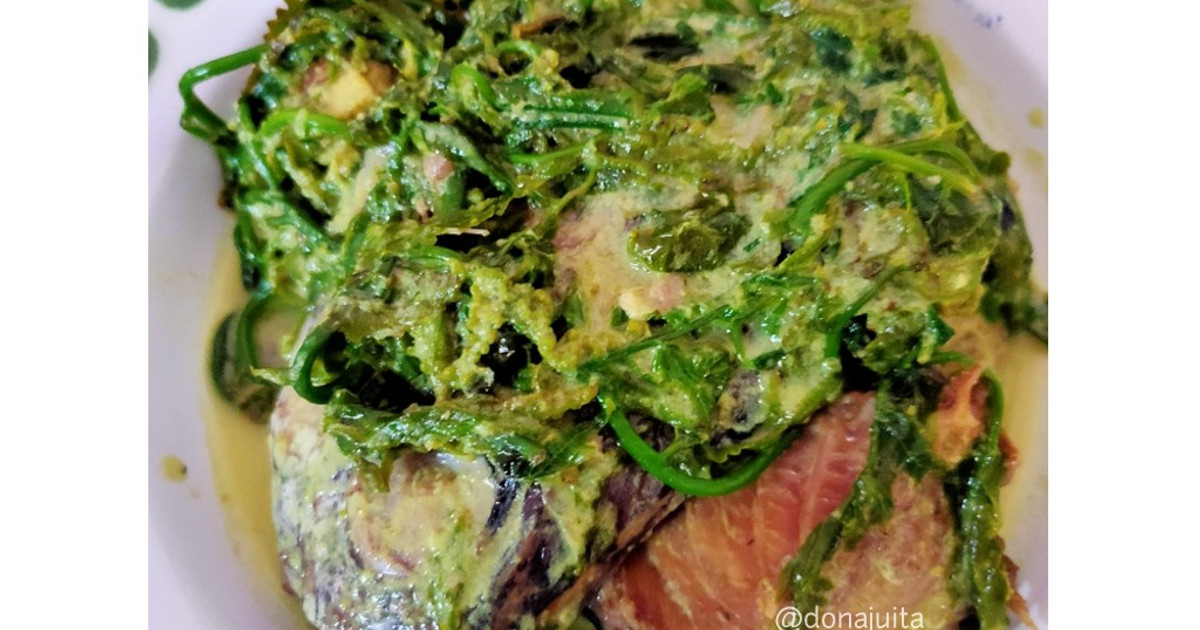 Resep Gulai Pakis Ikan Tuna Sisiak oleh Dona Juita - Cookpad