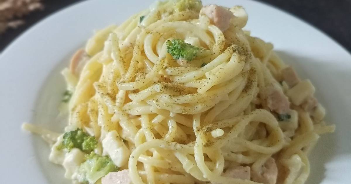 Resep Spaghetti Bechamel Sauce oleh Dina Yuandha - Cookpad