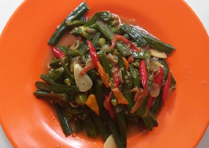 Resep Tumis genjer terasi pedas oleh rohinah - Cookpad