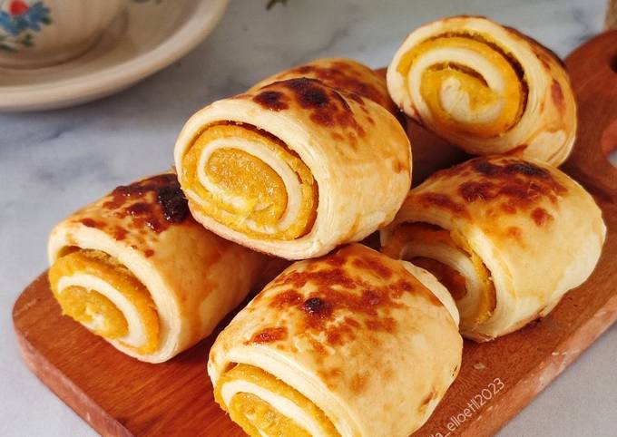 Resep Pia Tape Keju Gulung oleh Ellaelloet - Cookpad