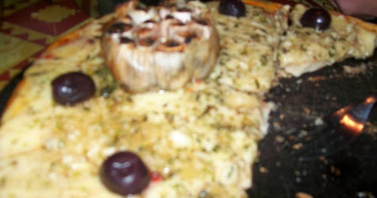 Pizza al ajo Receta de olavarrililiana- Cookpad