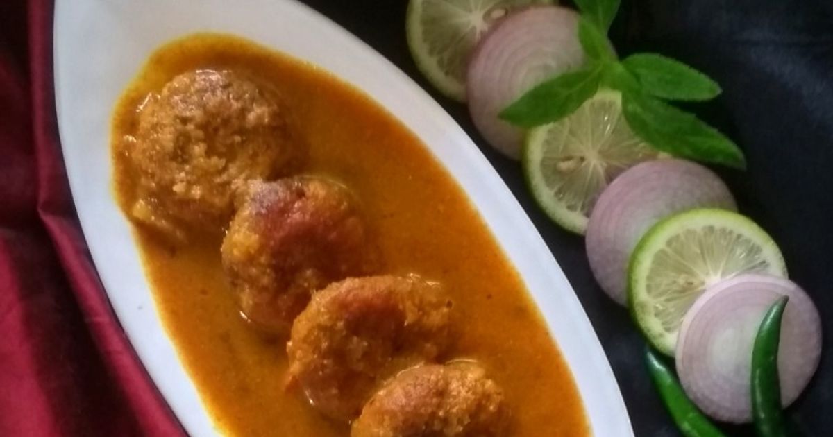 Sonali Sen Bagchi দ্বারা কাচাঁকলার কোপ্তা কারি (Kacha Kolar Kofta Curry ...