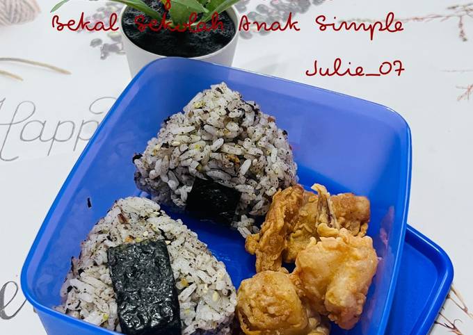 Resep 211. ONIGIRI FURIKAKE - Bekal Sekolah Anak Simpel oleh Juliana Tendeas - Cookpad