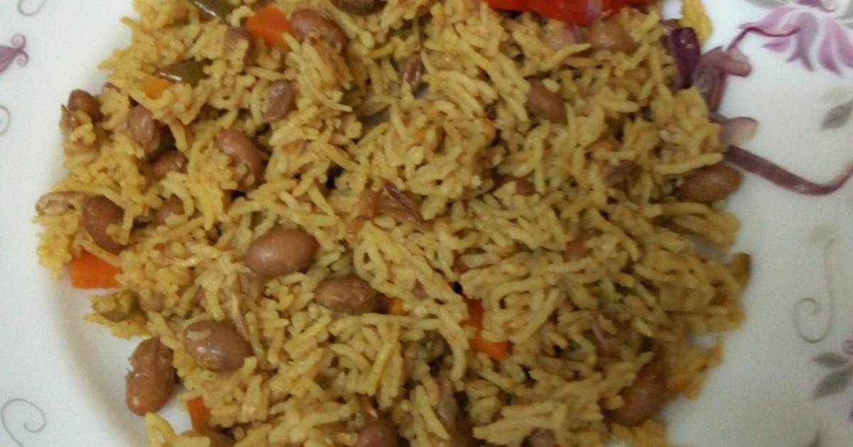 Mseto served with kachumbari ; mix of beans and rice Recipe by Joy ...