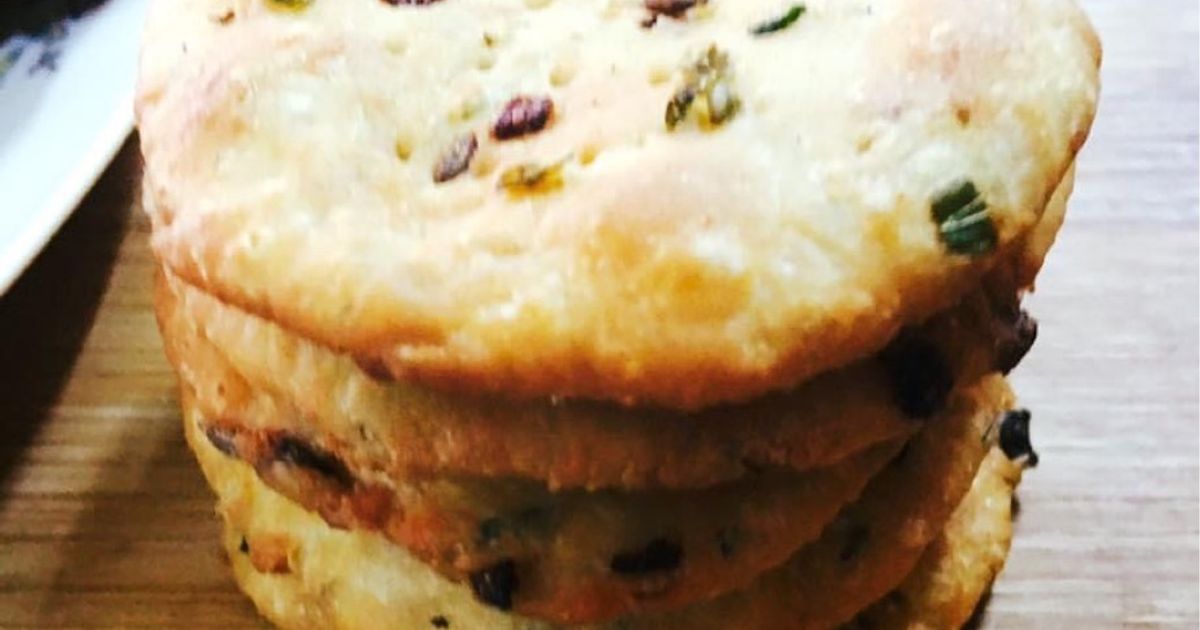 Onion Methi Puri Recipe by Linima Chudgar - Cookpad
