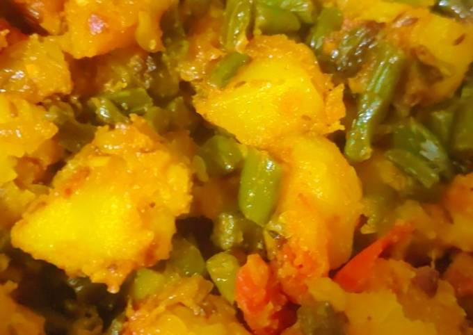 Beans potato sabji 😊 Recipe by Anjali Pakhre - Cookpad