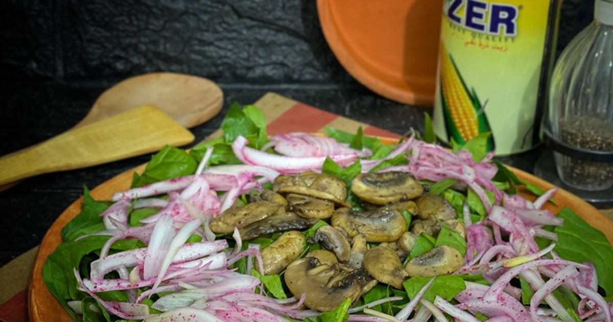 طريقة عمل سلطة السبانخ والفطر على اصولها بطريقة سهلة وسريعة من rana.f ...