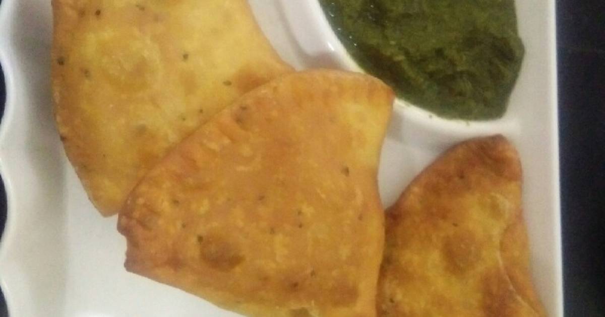 Raw banana samosa Recipe by Suman Baid - Cookpad