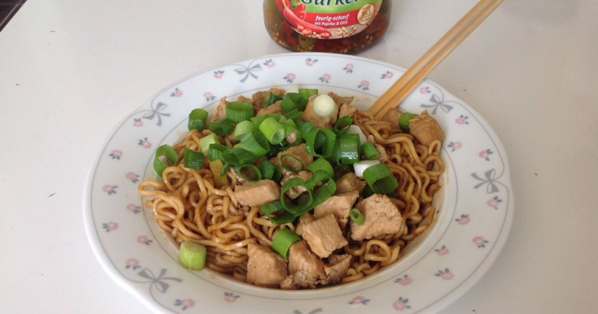 Resep Mie Manis Topping Kalkun oleh Ketty Aryanti - Cookpad