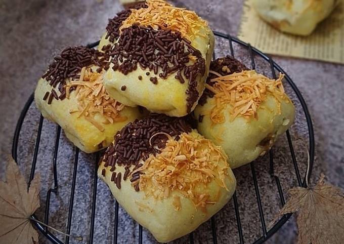 Resep Bolen pisang coklat misis oleh Alya Hadrami - Cookpad