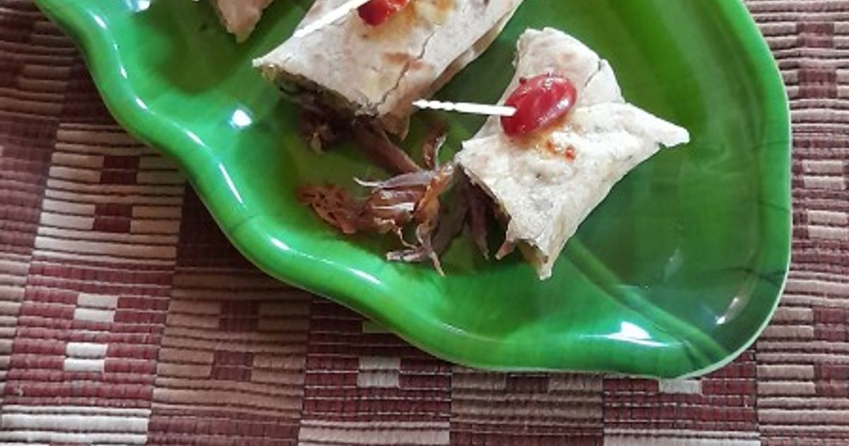 Roti Roll With Cheese Spread Recipe by Ratna Lalwani - Cookpad