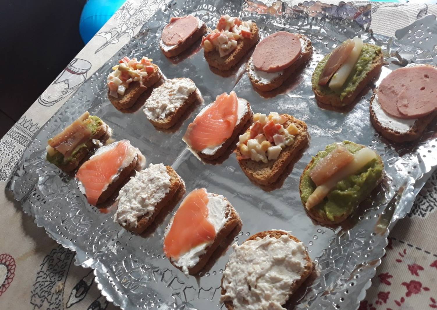 Canapes variados Receta de Mailai Rey- Cookpad