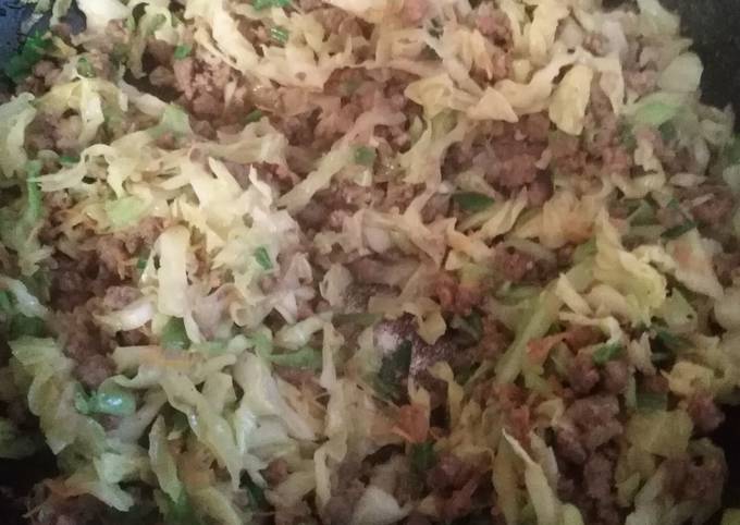 Guiso de repollo con carne Receta de Sofia Daille - Cookpad