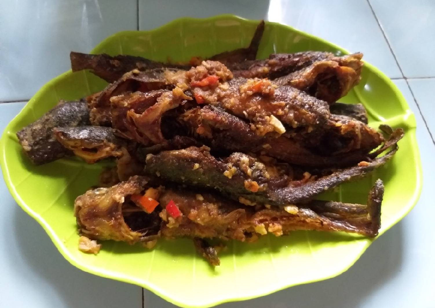 Resep Lele Goreng Telur Asin oleh Nia Darana Kurniati - Cookpad