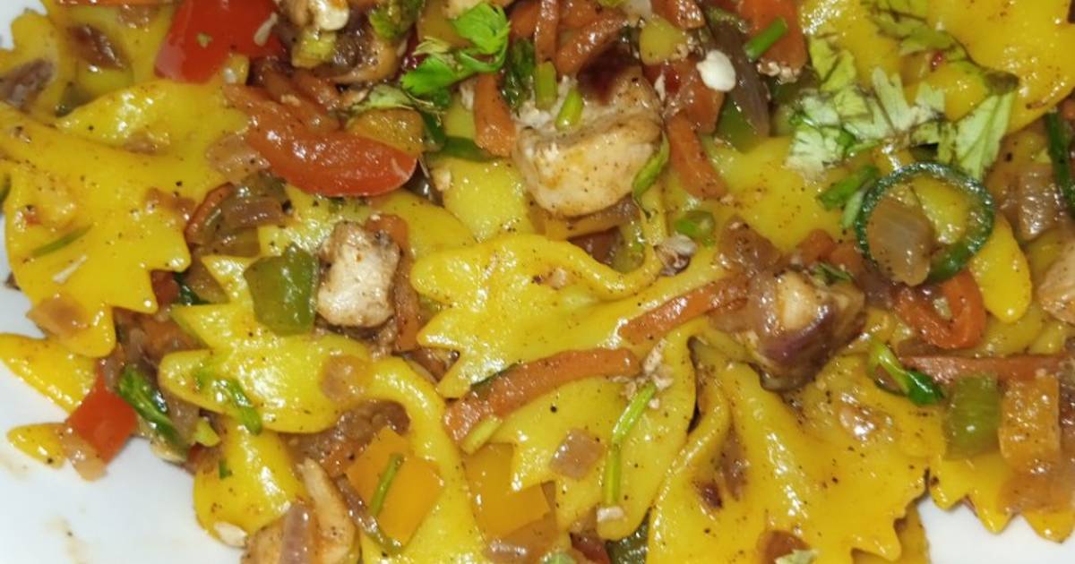Turmeric Chicken Pasta Recipe by Surhaan Tahir Wafai - Cookpad