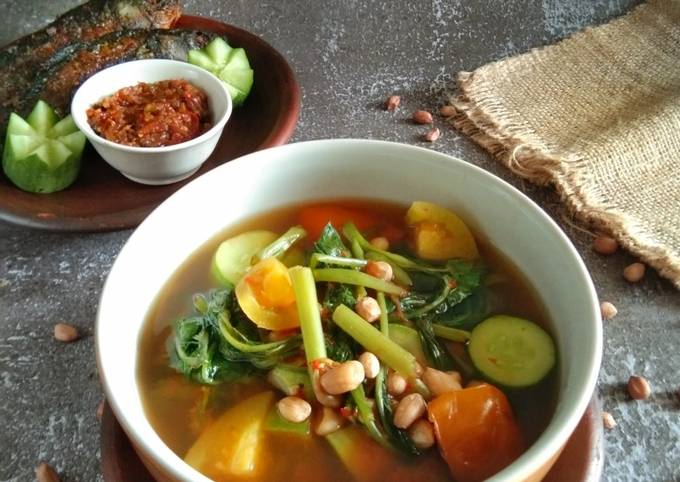 Resep Sayur asem kangkung oleh Martian Prasetyani - Cookpad
