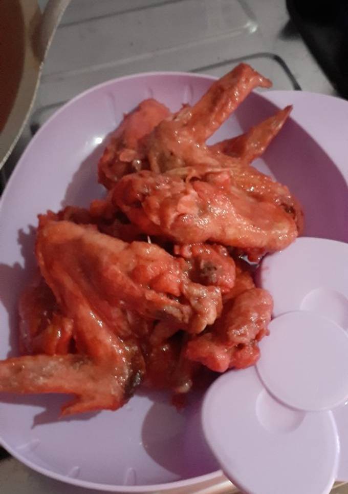 Resep Sayap Ayam Goreng Merah khas Banjarmasin oleh Eva Fachtar - Cookpad