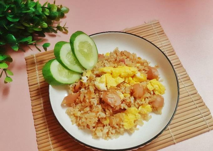 Resep Nasi Goreng simple sat set oleh Ayuk W - Cookpad