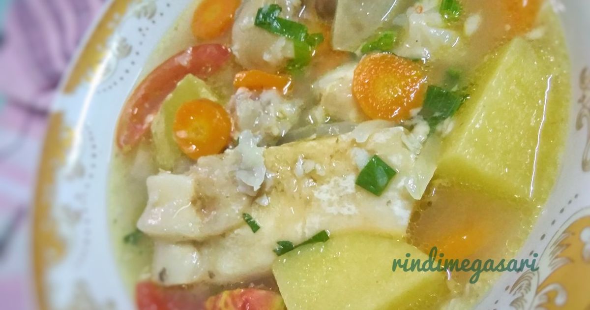 Resep 23. Sop Kaki Sapi Simpel Ala Resto oleh Rindi Megasari B. - Cookpad