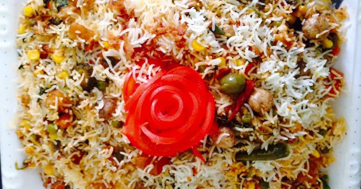 Layered Veg biryani Recipe by Gowthi Dolly - Cookpad
