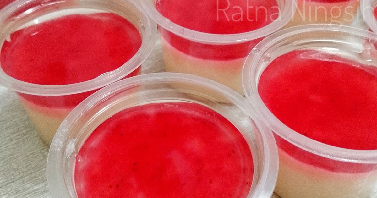 Resep pudding susu selai buah stoberi rumahan enak dan mudah - Cookpad