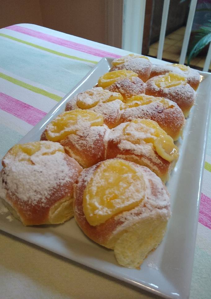 Bollitos con crema pastelera Receta de Kele- Cookpad