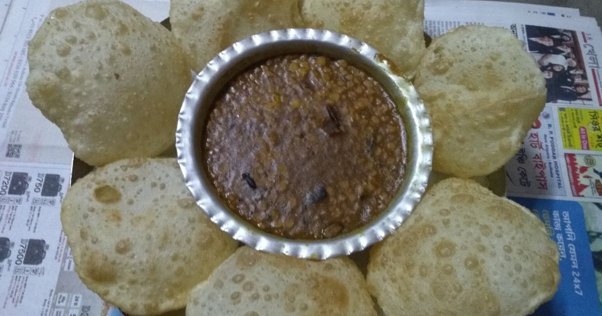 Luchi Cholar Daal (Puri And Chana Daal) Recipe by Jit Chakraborty - Cookpad